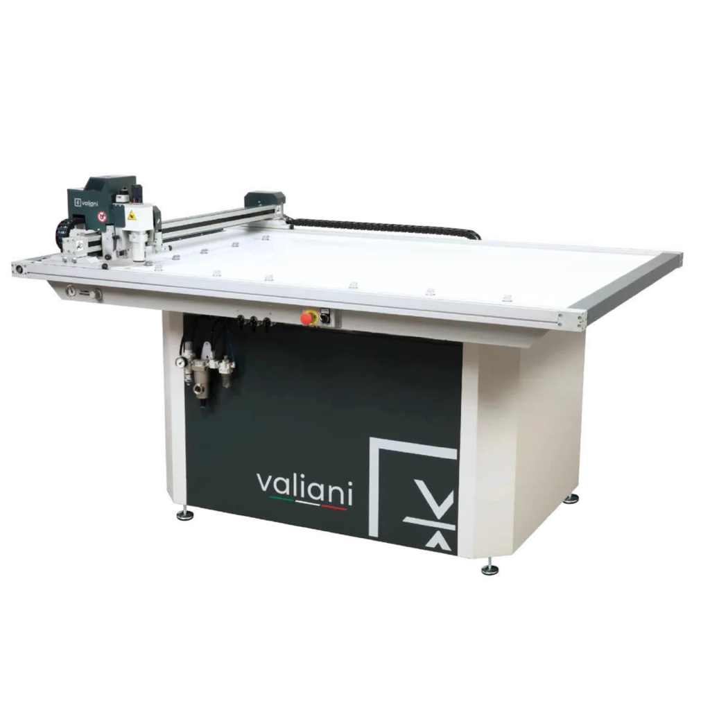 SERIE INVICTA 80/120/150 - Mesa de corte - Valiani | SignProducts